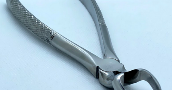 Upper 3rd Molar Forceps 9079