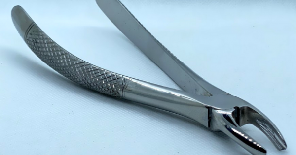 upper left molar forceps